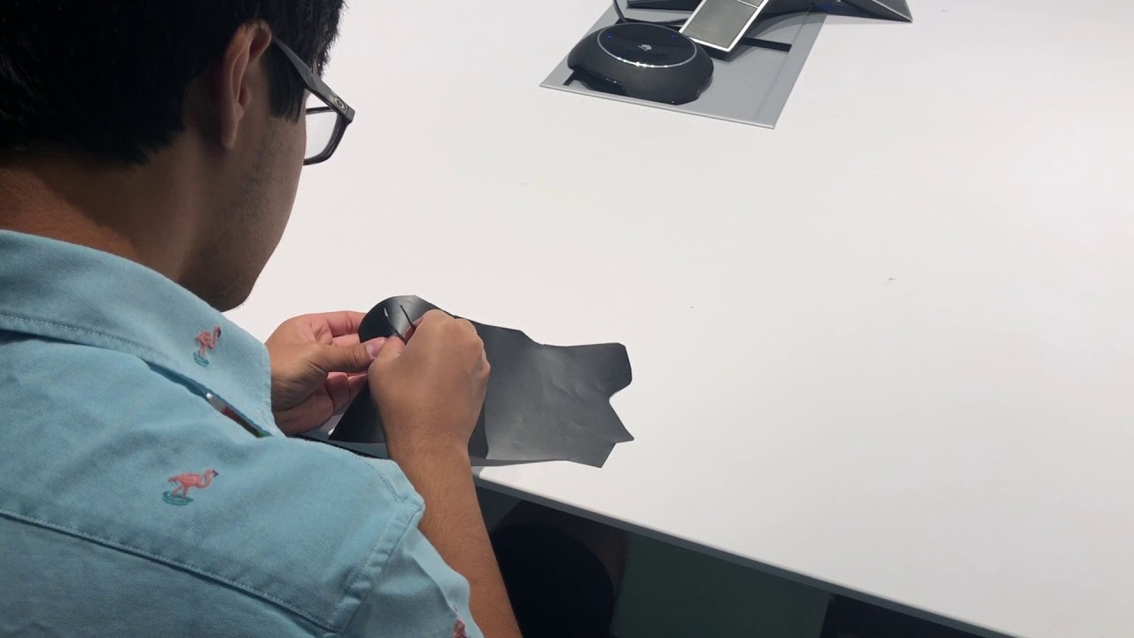 Making a vinyl sticker - YouTube
