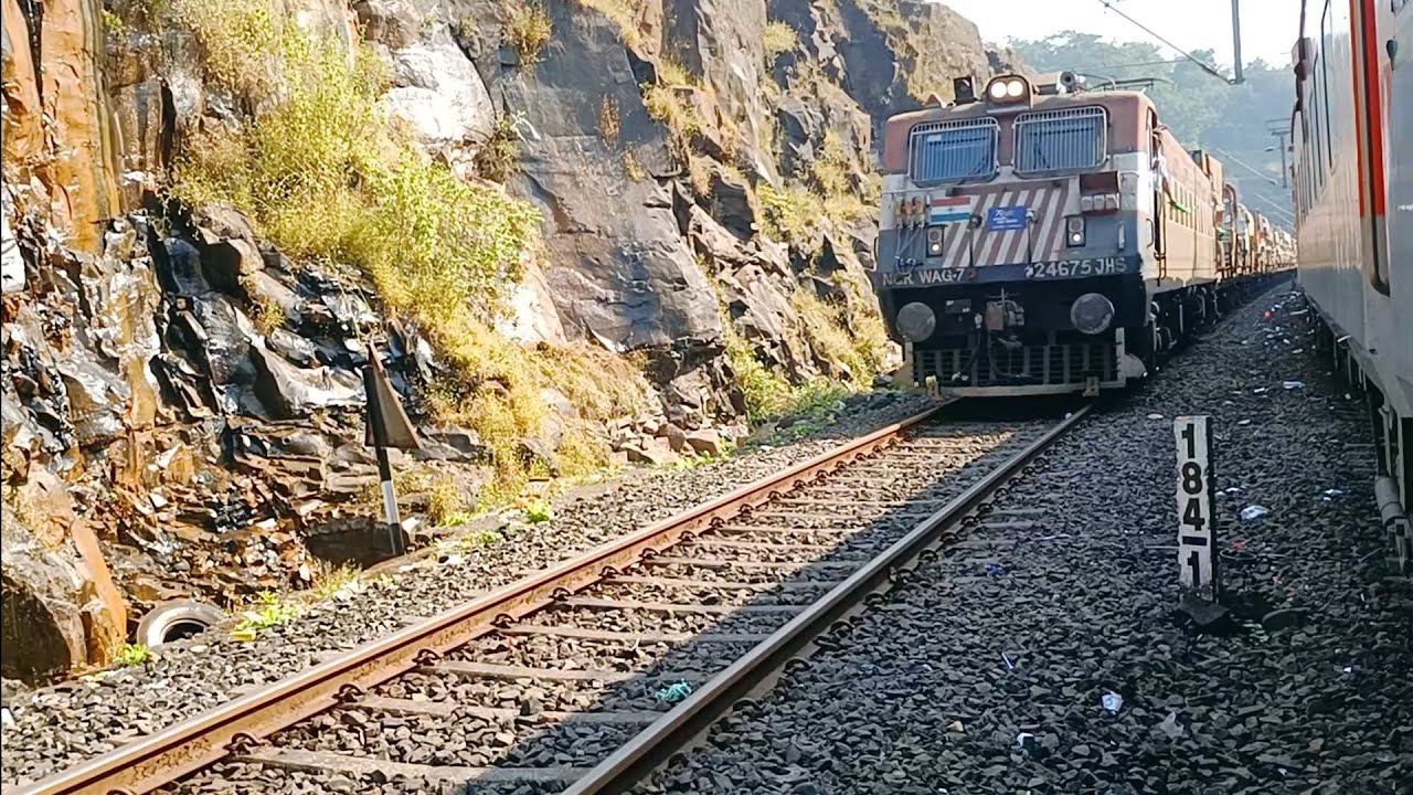 RO-RO Train with Havy Trucks...🚆 - YouTube