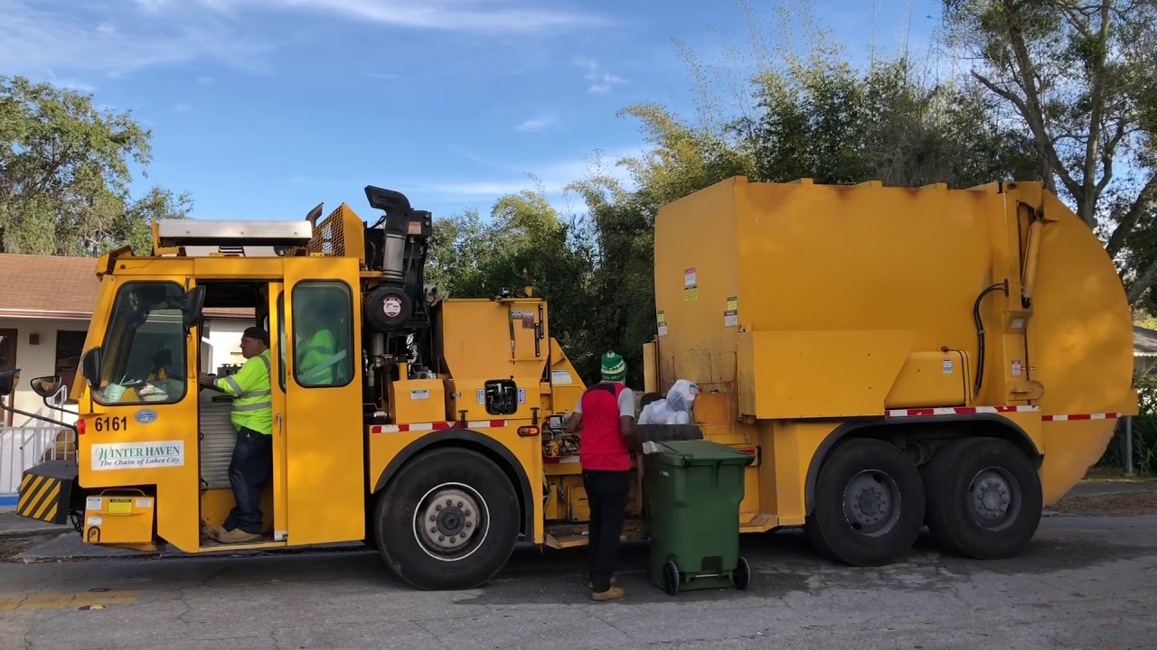 3 Man 👨 Crew On A Yellow Lodal Garbage Truck - YouTube