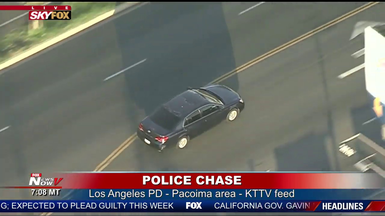 Police Pursuit Lapd Chase A Possible Gang Member In A Presumed Stolen