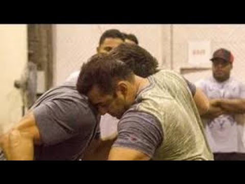 Hustling 💪🏻 Making of Sultan | Salman Khan | Anushka Sharma #YRFShorts #Shorts