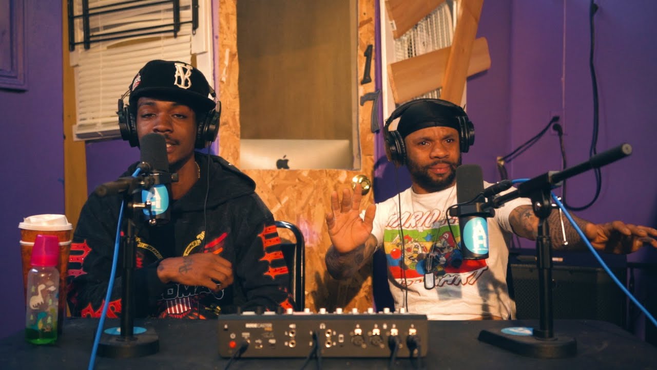 Warren Ohio Rapper Boog SoSo Stops By Auntie House To Drop Hot Freestyle - YouTube