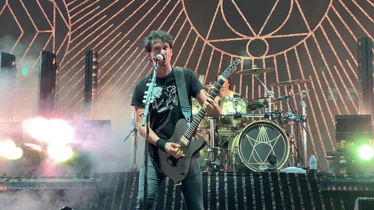 Gojira Live - Stranded 4K - YouTube