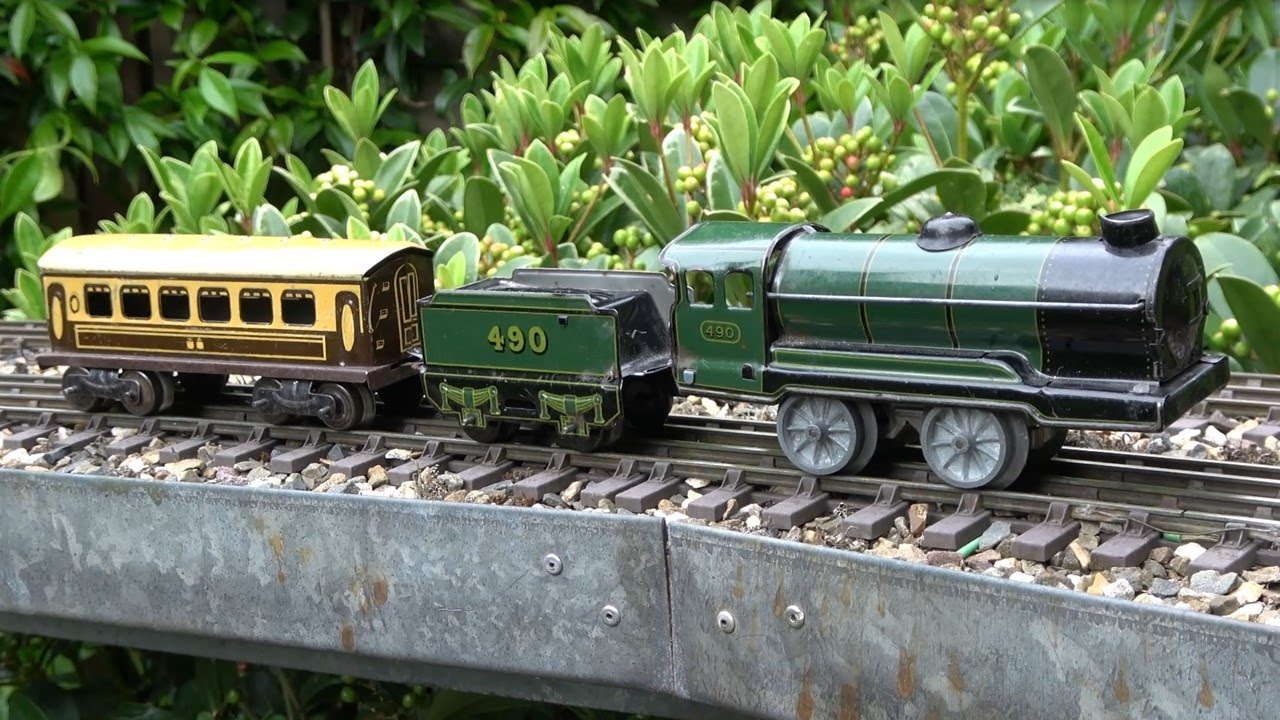 75 Years Old English Clockwork Toy Trains by Mettoy running in the ...