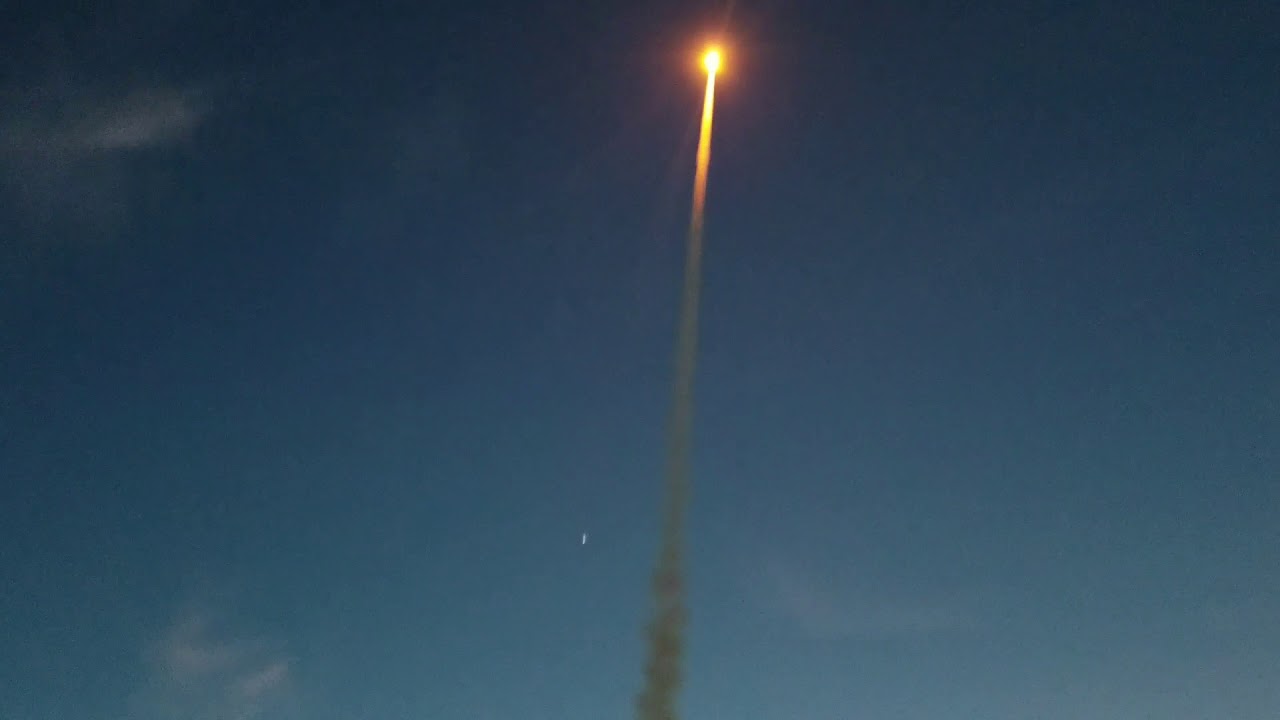 6lb 3 stage Whistle Rocket! - YouTube