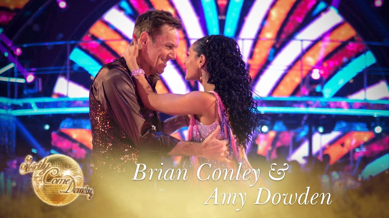 Brian Conley and Amy Dowden Cha Cha to 'Shake Your Groove Thing ...