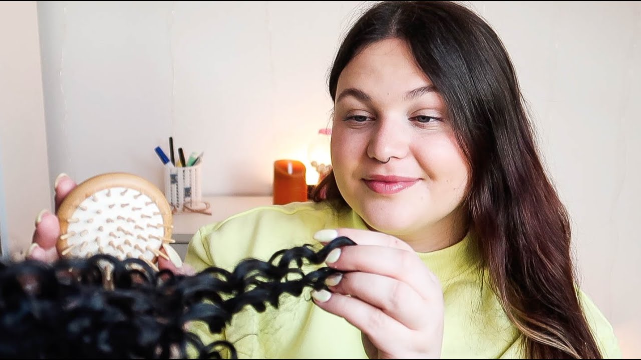 ASMR POV : La fille populaire de l'école joue avec tes cheveux - YouTube