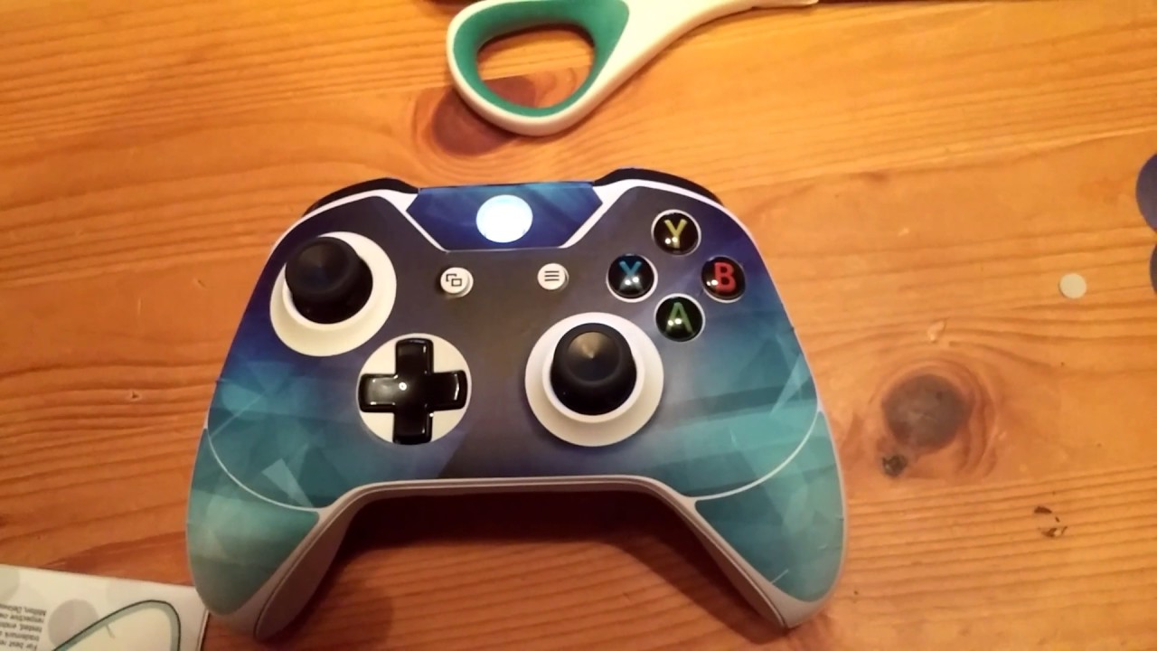 Putting on a Custom Skin from Decal Girl - YouTube