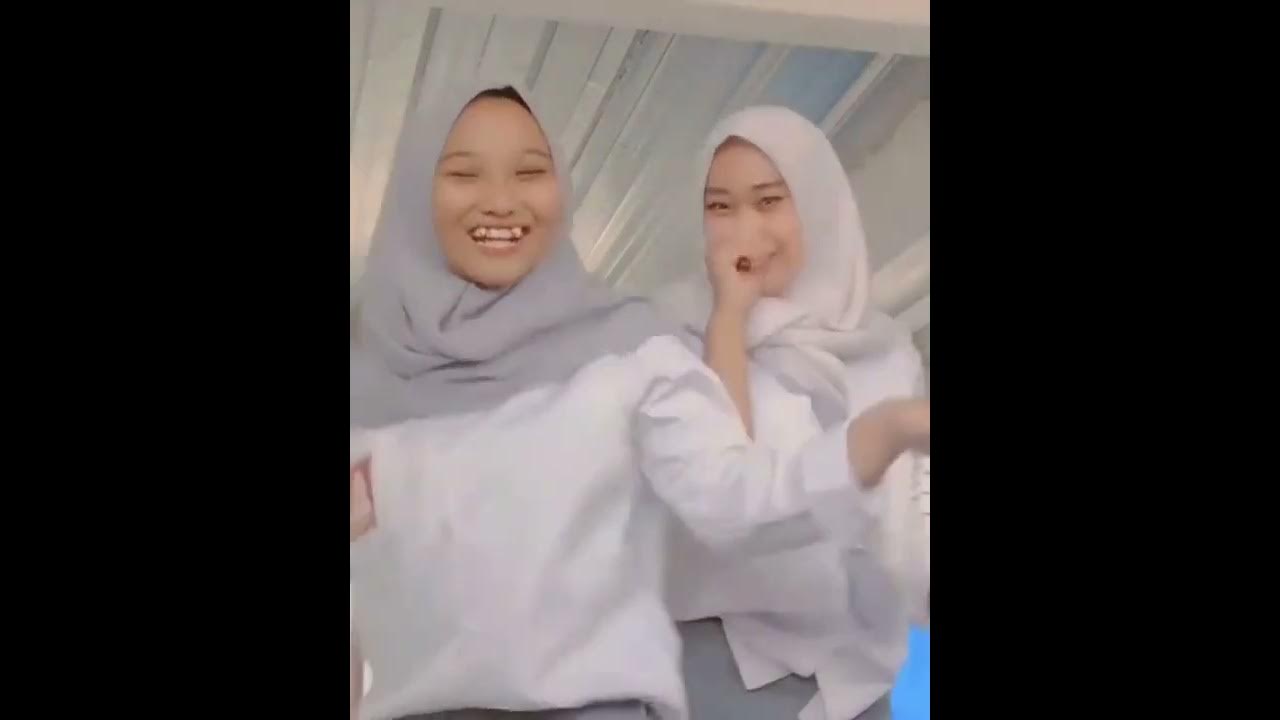 tiktok jilbab sma gunung gede pemersatu bangsa - YouTube