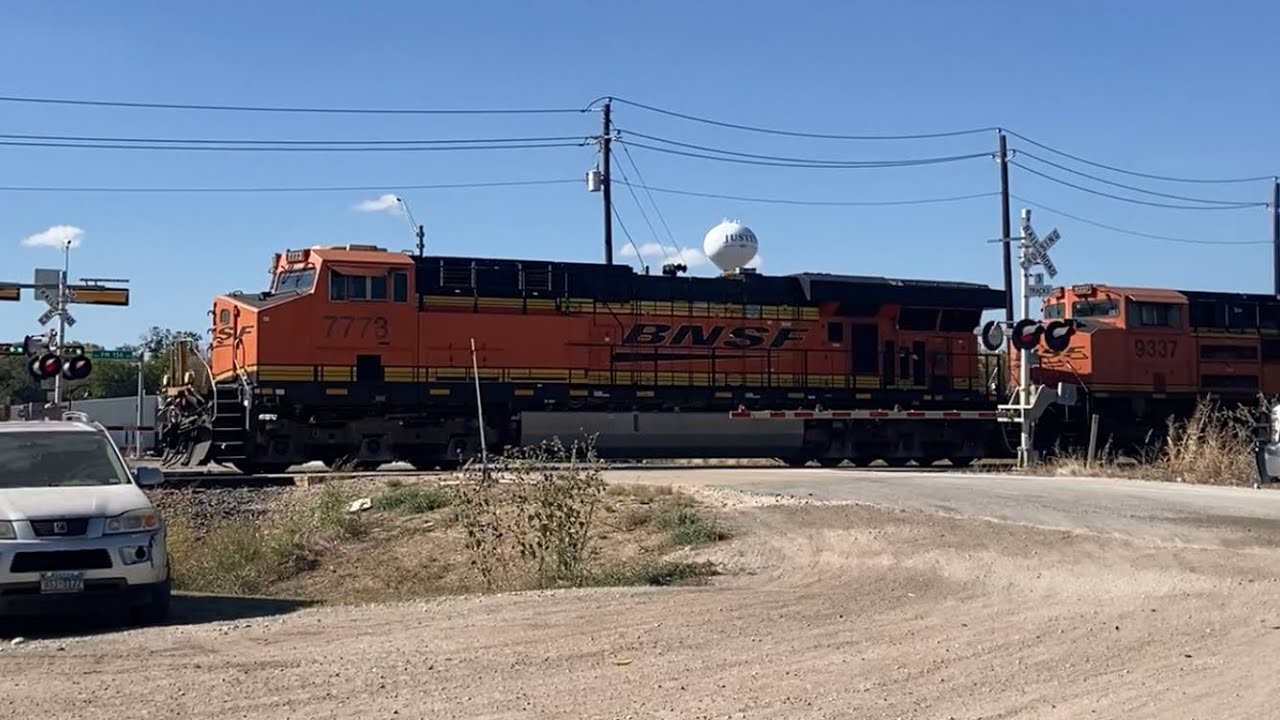 BNSF Z-CHIALT with H1 Dash 9 at Justin, TX (October 24, 2024) - YouTube