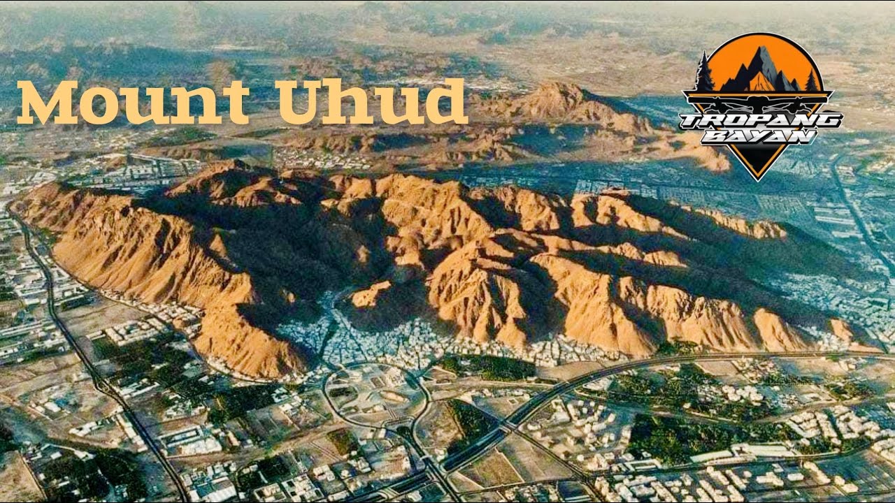 Mount Uhud non-muslim visiting the Historical Mountain of Madinah ...