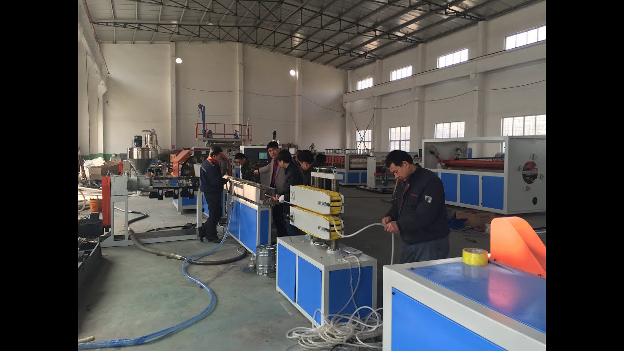 China latest technical PVC fiber reinforced hose making machine ...