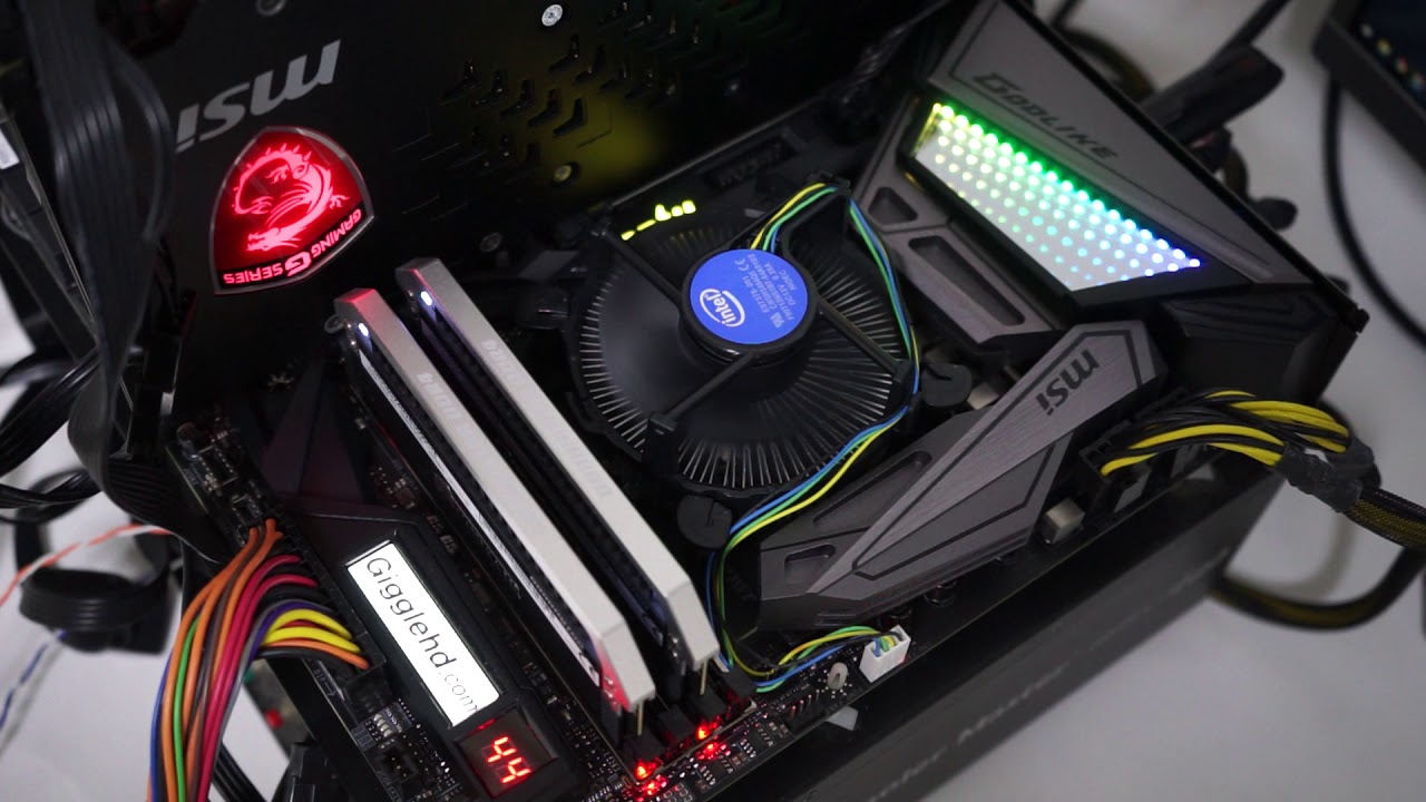 MSI MEG Z390 Godlike: RGB LED 2 - YouTube