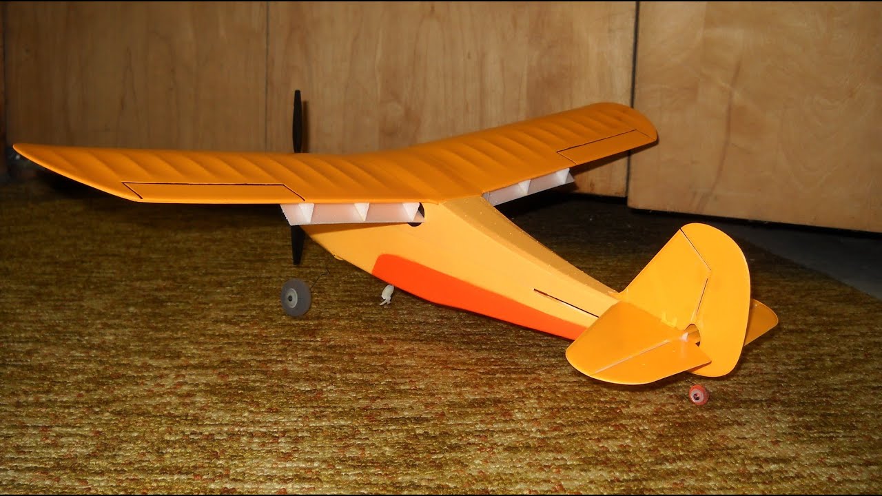 UM Champ RC Airplane with blown flaps, indoor slow flying - YouTube
