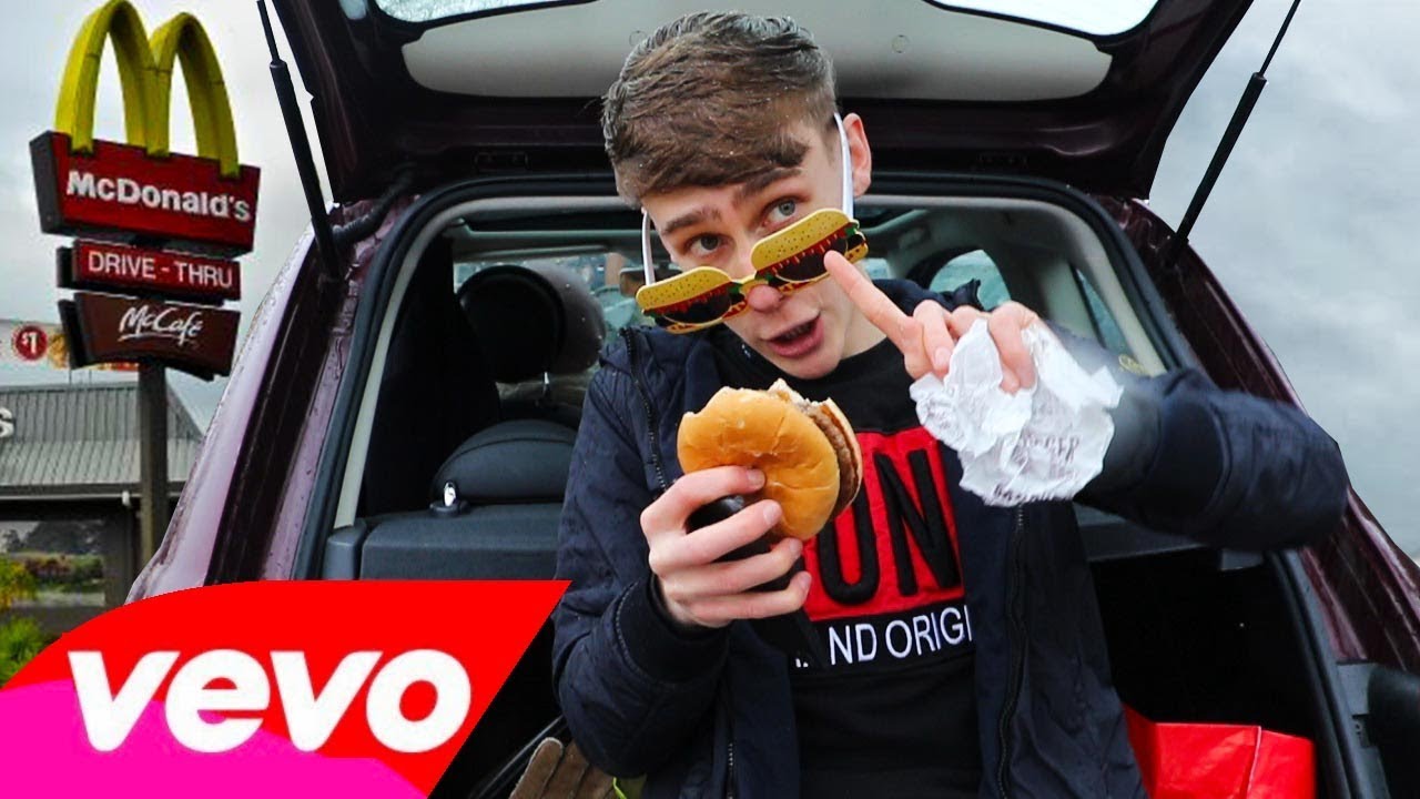 Dutchtuber - Die Burger ft. Ceyhun & Soraya (Prod. RamaldoBeats) - YouTube