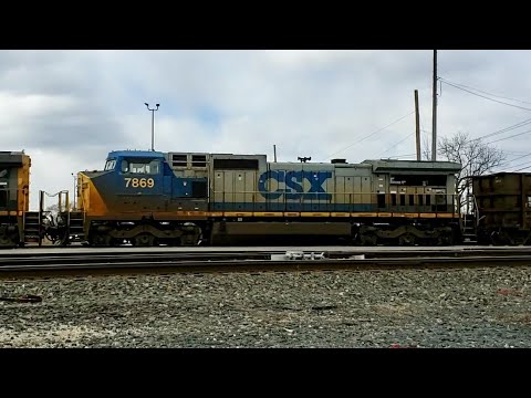 YN2 Dash 8 at Wallbridge - YouTube