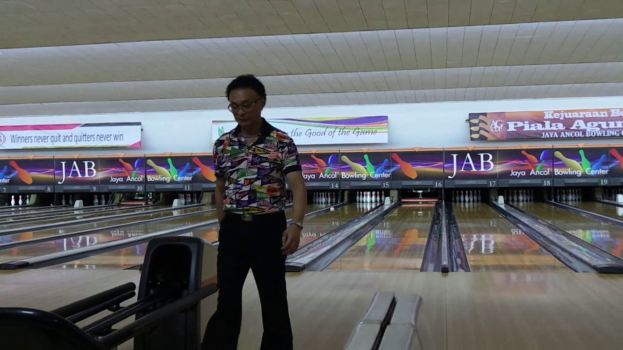 Jaya Ancol Bowling Center,Jakarta Indonesia - YouTube