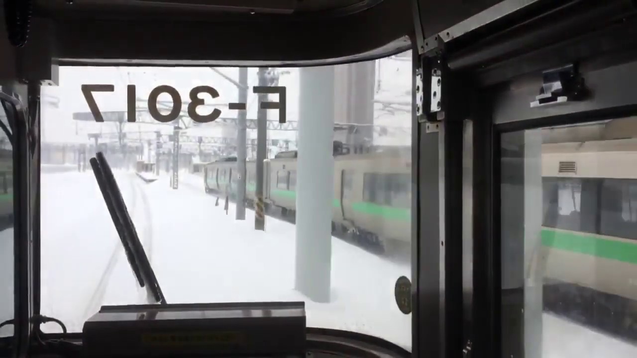 函館本線と千歳線の普通列車並走バトル‼️ 〜Hakodate line train and Chitose line train are ...