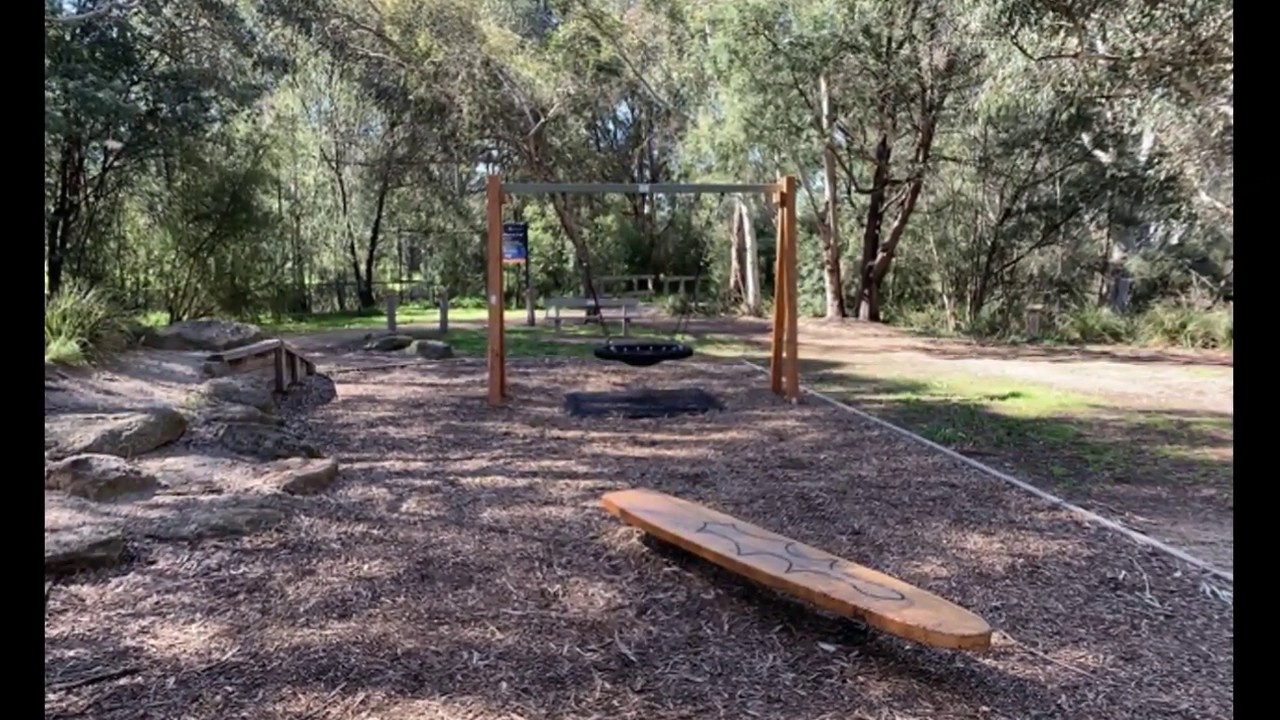 Chelsworth Park Playground, Irvine Road, Ivanhoe - YouTube