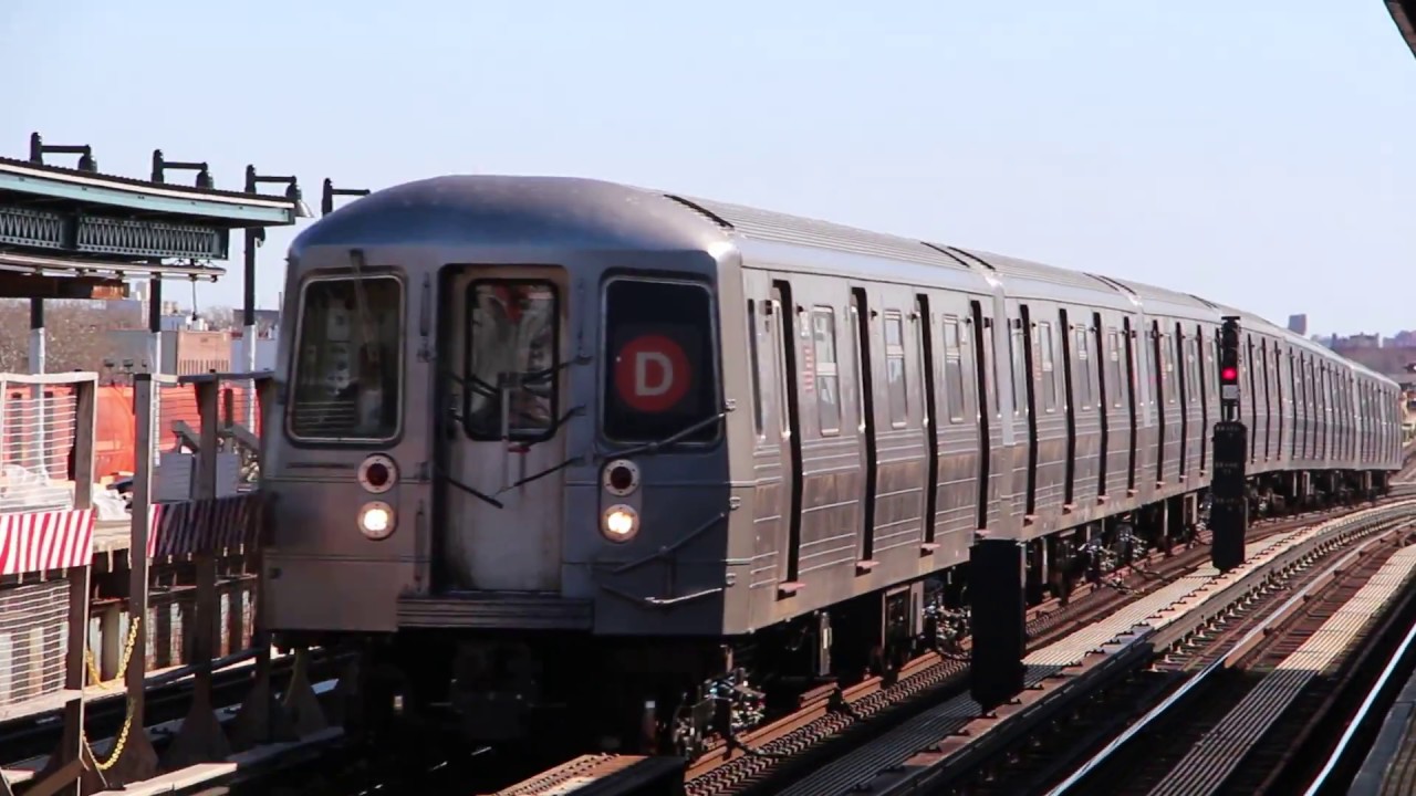 R68 (D) Train at Bay Parkway - YouTube