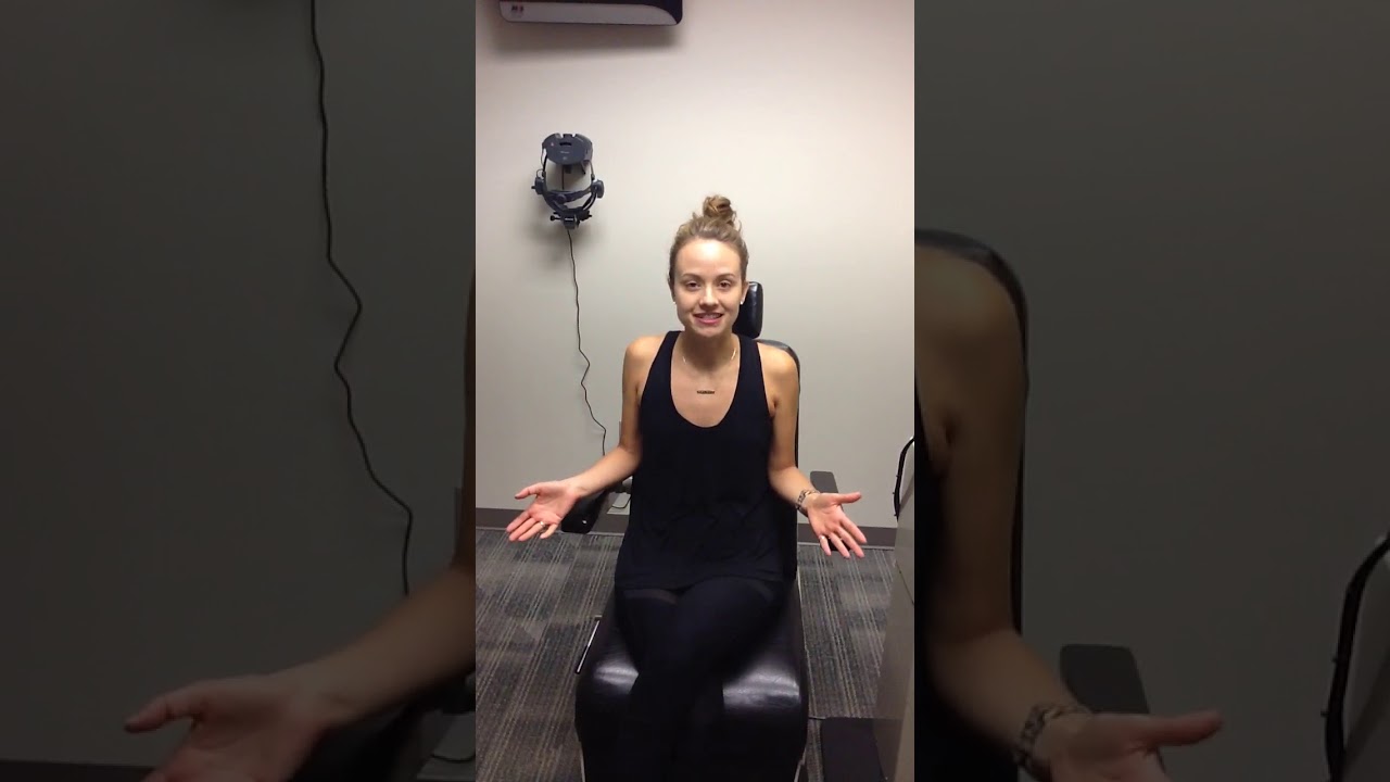 Hayley Harmon from LEX 18 News shares her LASIK story - YouTube