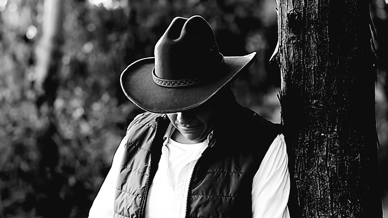 When I'm Back On My Feet Again- Chris Else Live - YouTube