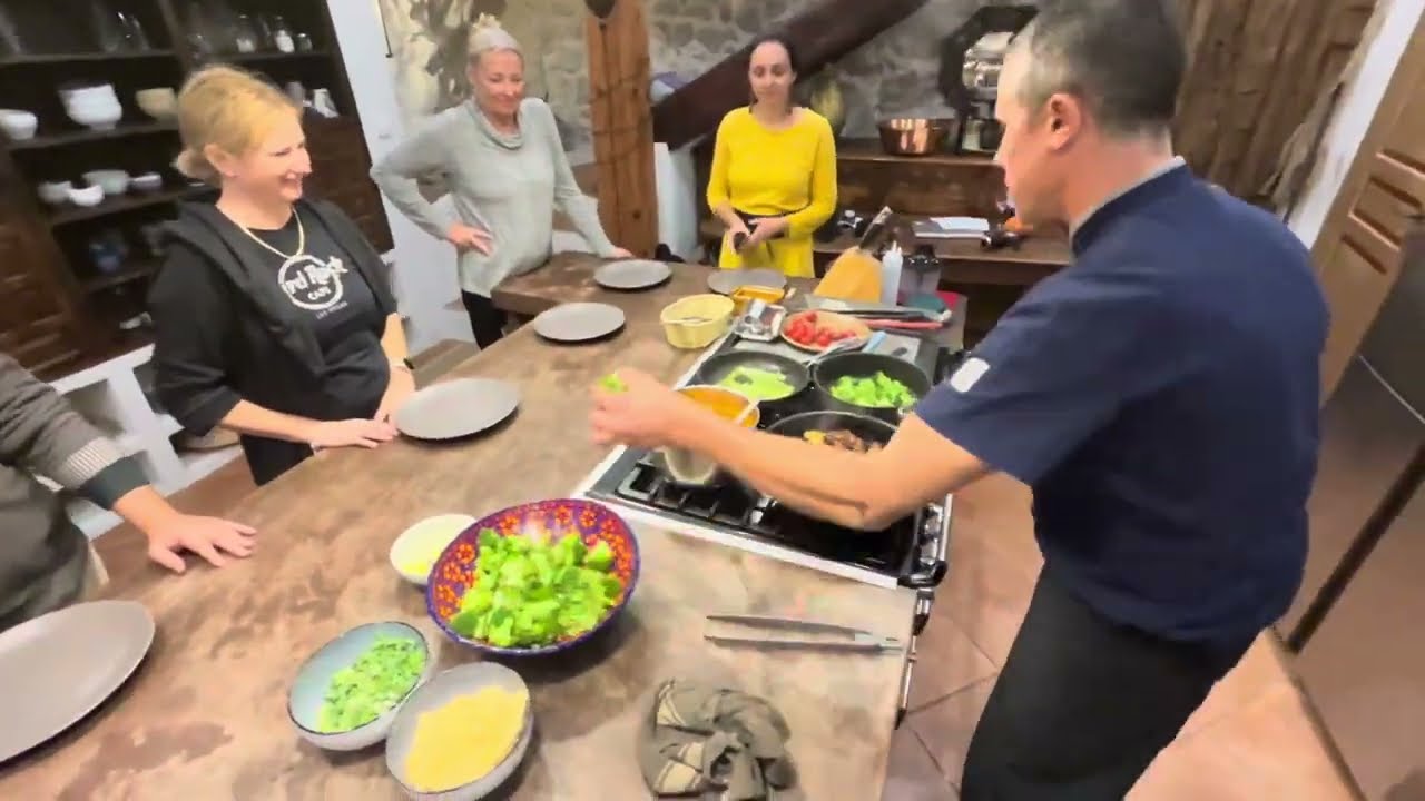 Dinner for eight with French chef - YouTube