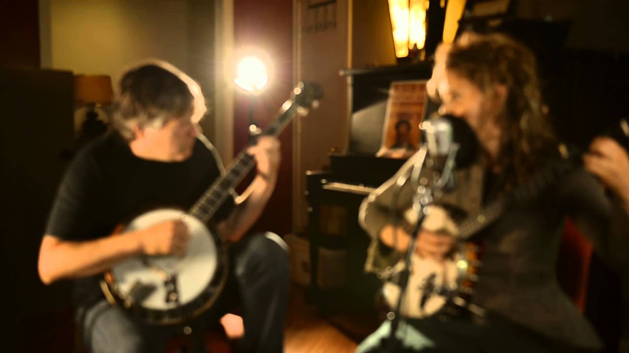 Béla Fleck & Abigail Washburn - "What Are They Doing in Heaven Today ...