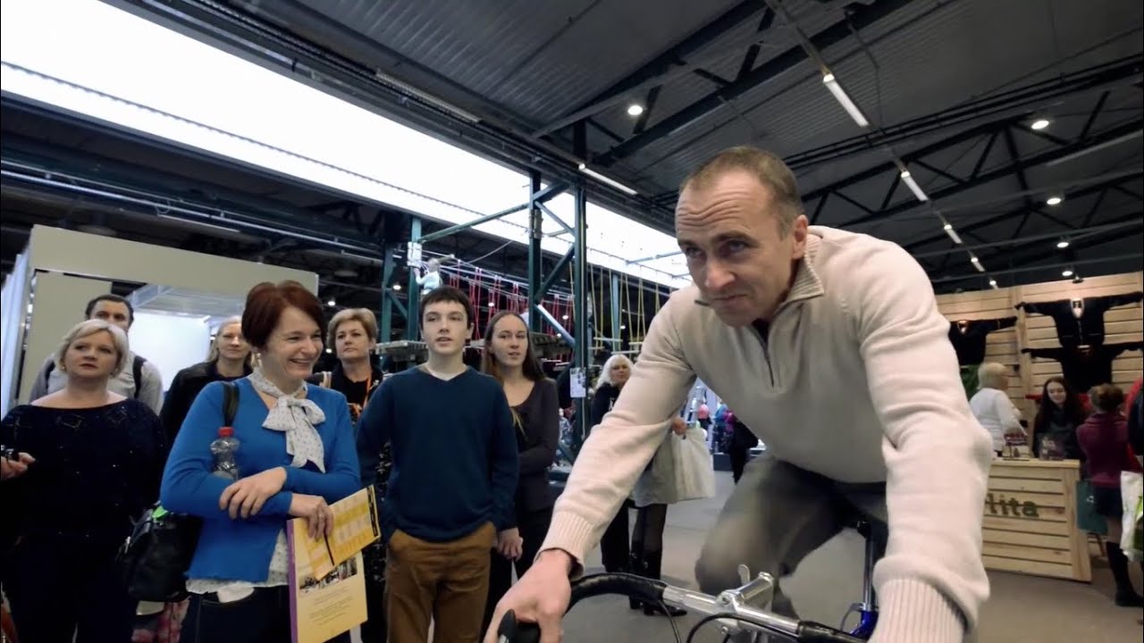 Interactive exhibition stand (physical bike interactivity) - YouTube