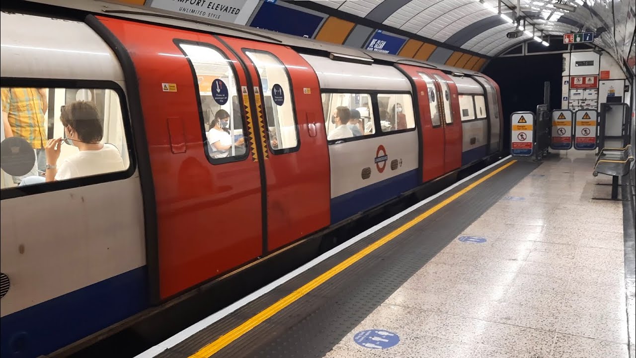 London Jubilee Line 1996 Stock Departing Bond Sreet, Jubilee Line ...