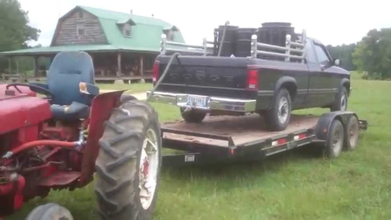 Testing the old tractor before gasification , part 4 - YouTube