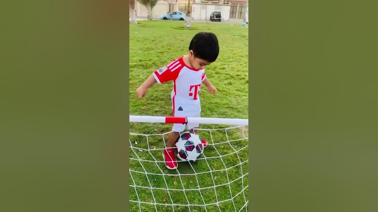Kids football - YouTube