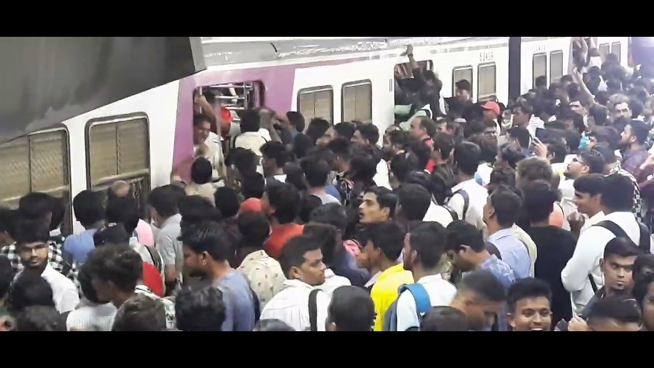 Dadar Station rush | mumbai local crowd | dadar platform no. 4 - YouTube