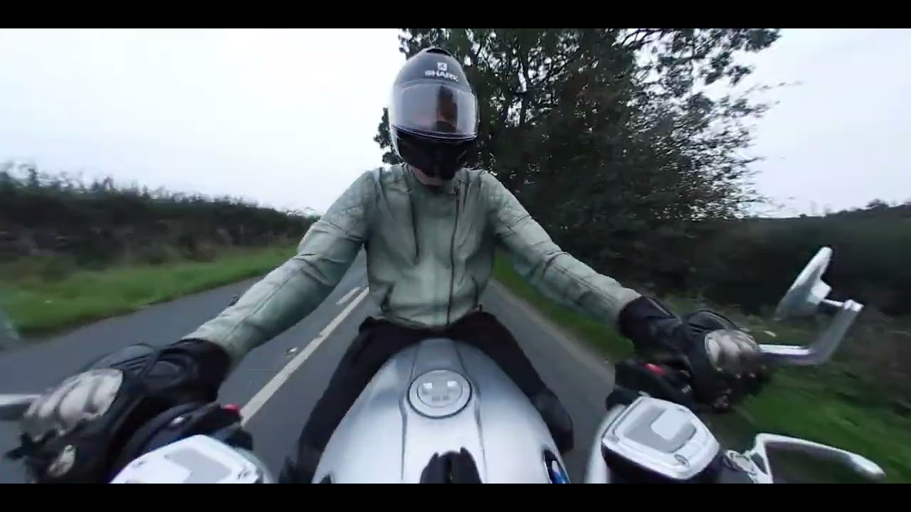BMW R NineT Option 719 (Sledmere Monument to Fimber Cafe) - Insta360 ...