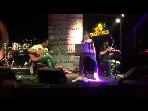 Yağmur Ercan delikanlım