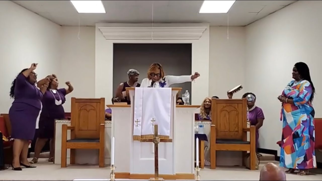 Jacky Clark Chisholm “Praise is your weapon” Sermon 2021 - YouTube