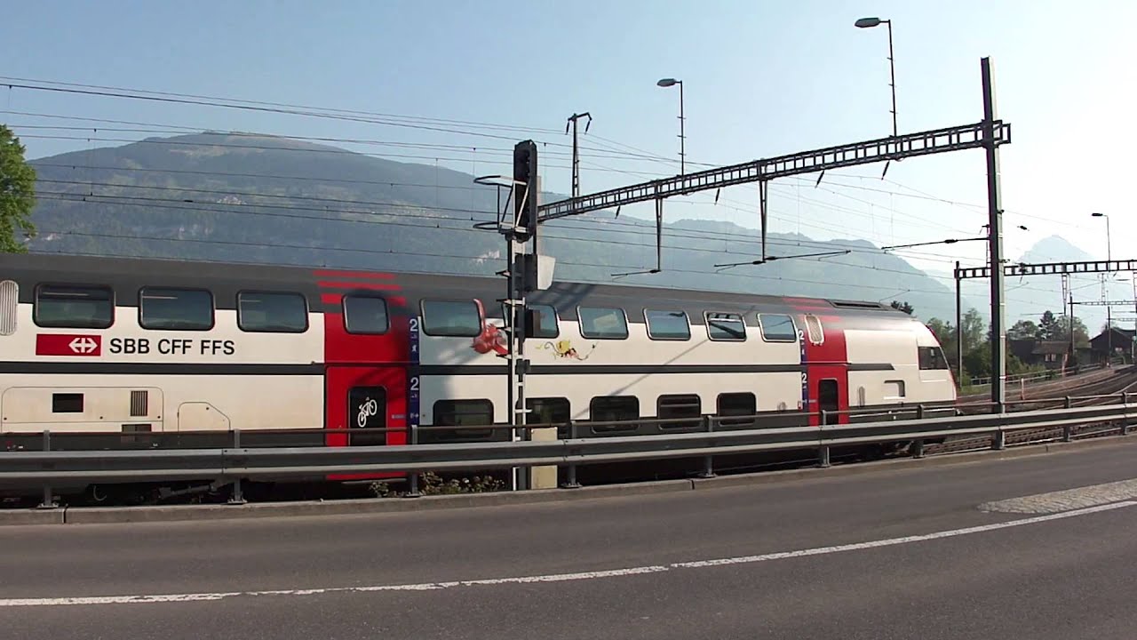 SBB Re 460 "012 Erguël" mit IC2000 in Leissigen [26.04.11] - YouTube