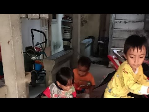 suasana pagi hari di Gang sempit Jakarta X bocil