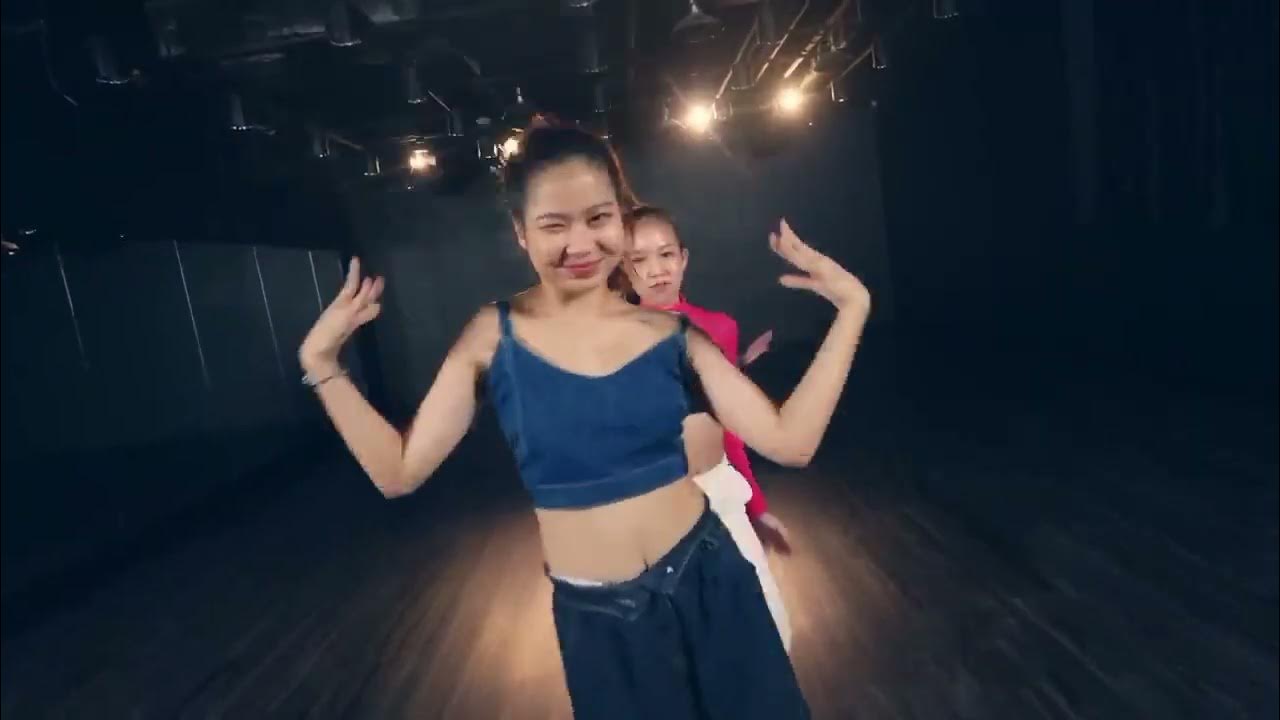 BABYMONSTER “2ne1 Mash up” Dance Performance Mirrored - YouTube