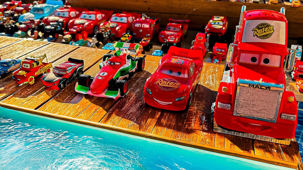Disney Pixar Cars falling into deep pool, Lightning McQueen, Tow Mater ...
