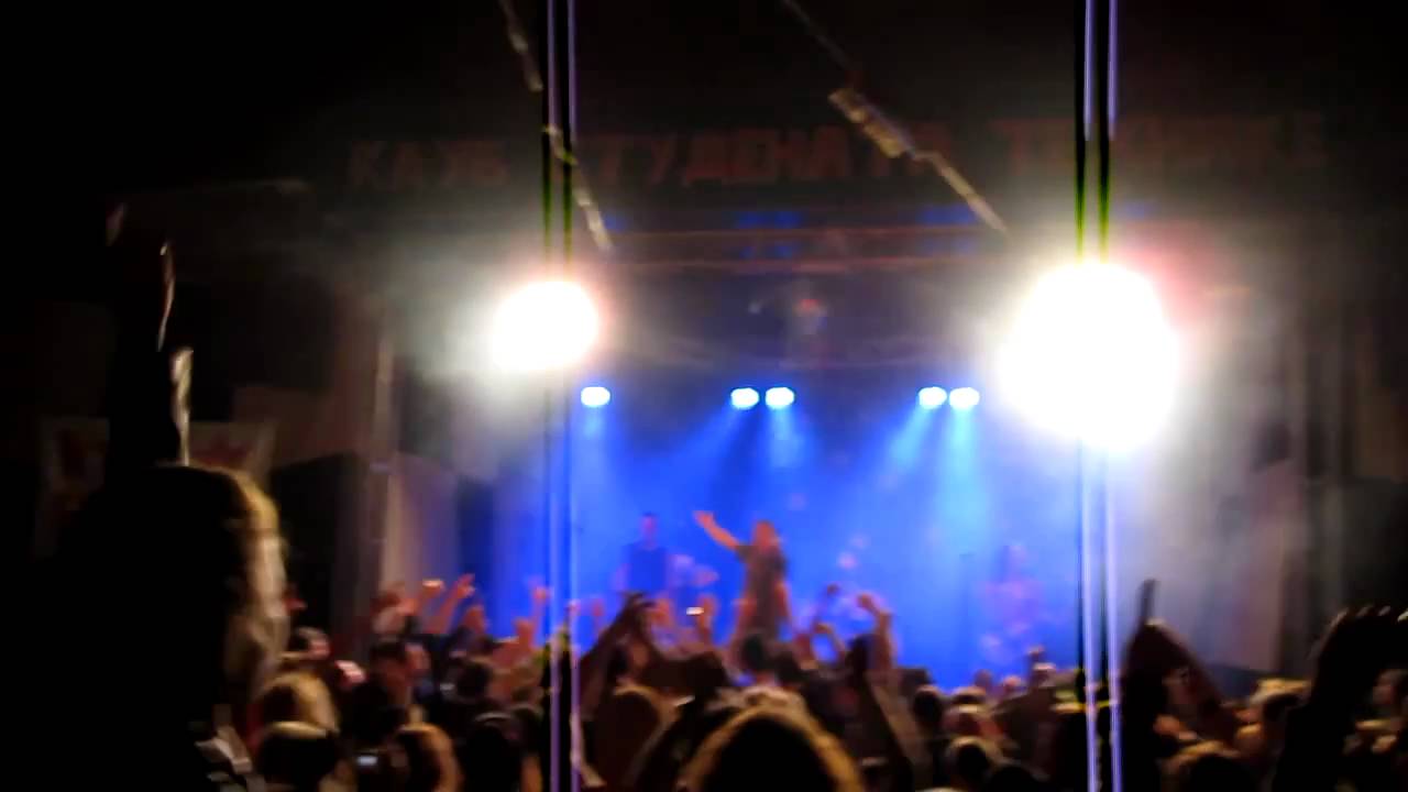 Kud Idijoti Live in KST Beograd 02.09.2010 - YouTube