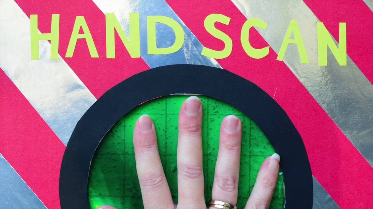 DoenKids: handscan - scan to enter - YouTube