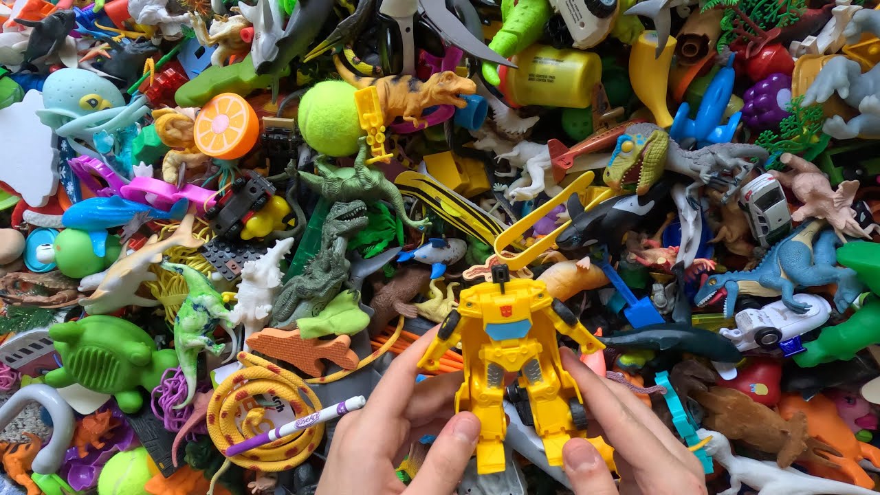 Exploring a GIANT pile of toys, lots of toys with pictures | Toy ...