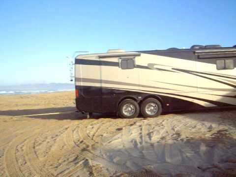 F350 Pulls Out a 55 Foot RV at Pismo - YouTube