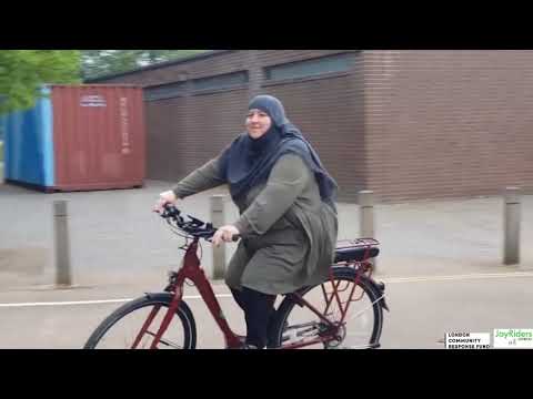 Basic Cycle Skills 2 (emergency stop, looking over your shoulder & one handed riding)