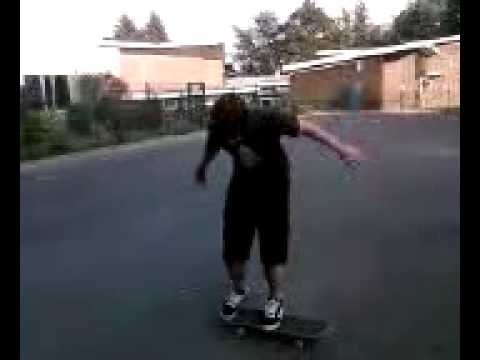Emo skateboarding - YouTube