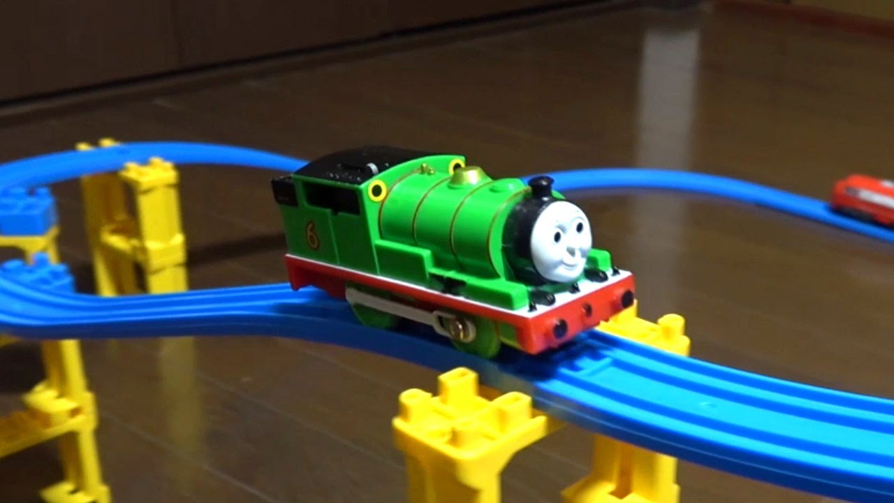 Thomas Plarail ☆ Barbie House combination course. - YouTube