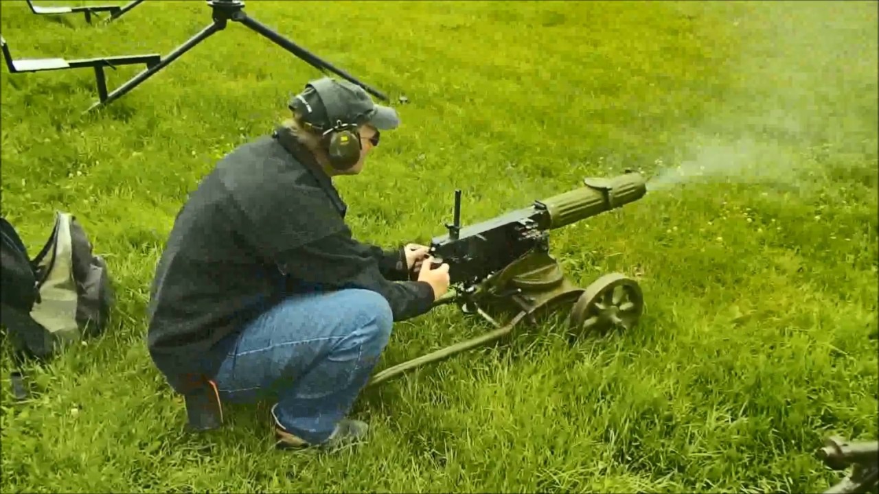 Maxim PM1910 7,62x54R full - YouTube