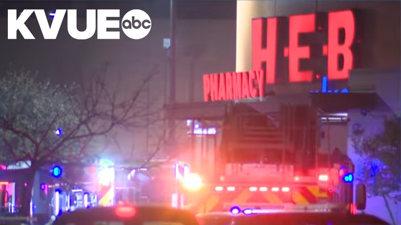 Crews investigate fire Tuesday night at H-E-B in southeast Austin - YouTube
