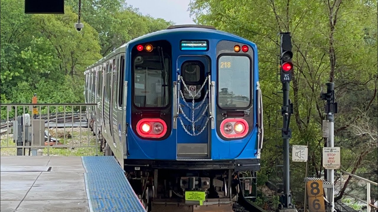 Blue line Forest Park & Montrose + Yard action | CTA Railfanning - YouTube
